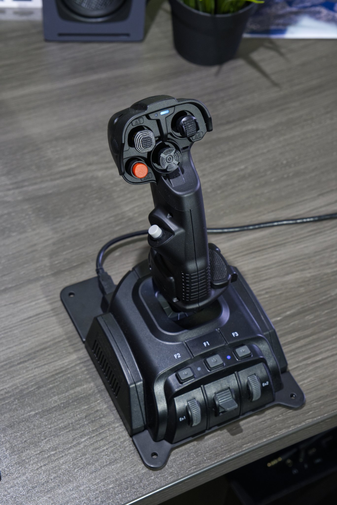 Full Review of the VKB Gladiator NXT – Stormbirds